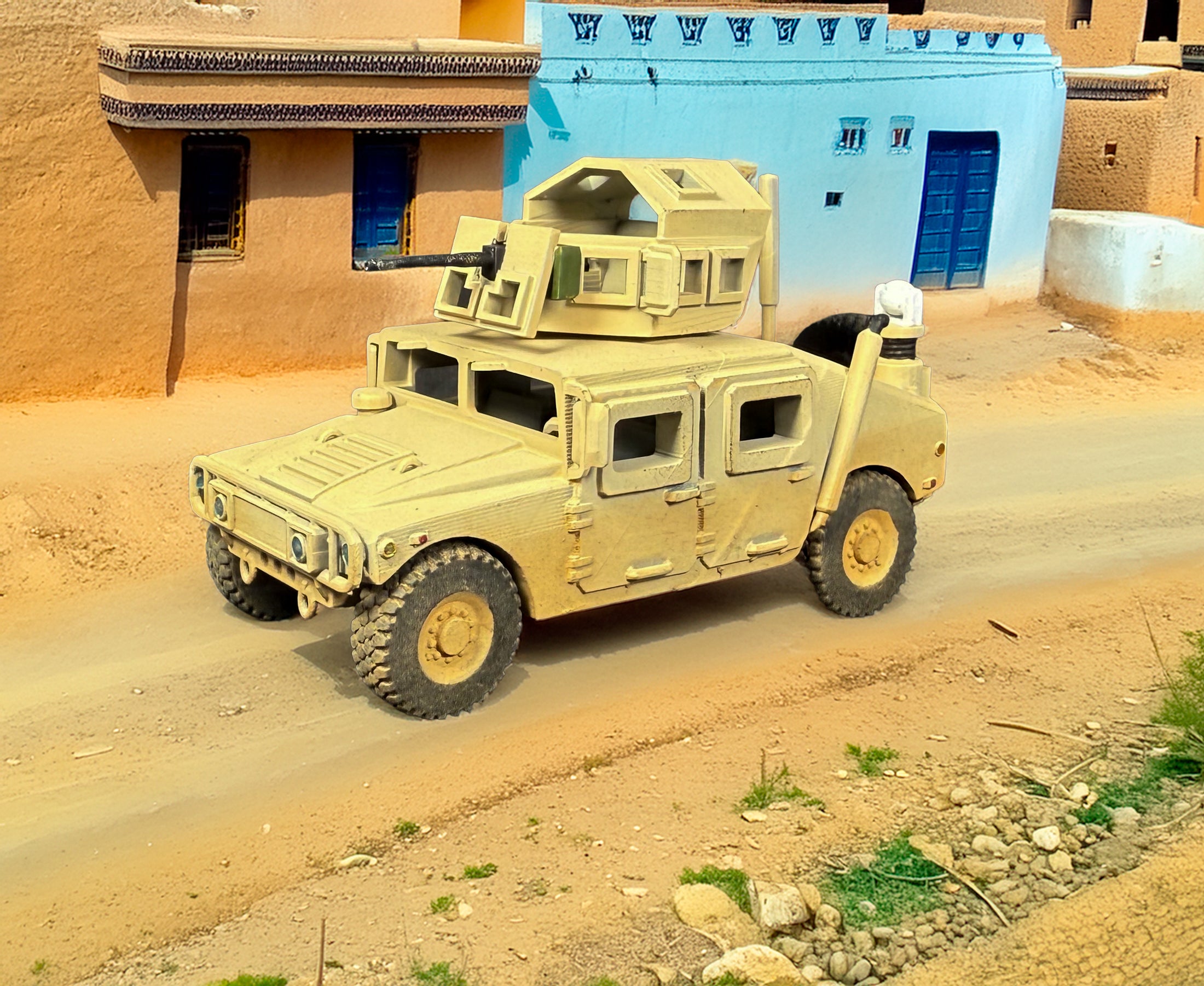 M1114 Armored HMMWV - With Camera Mast Retracted (28mm) – GCmini